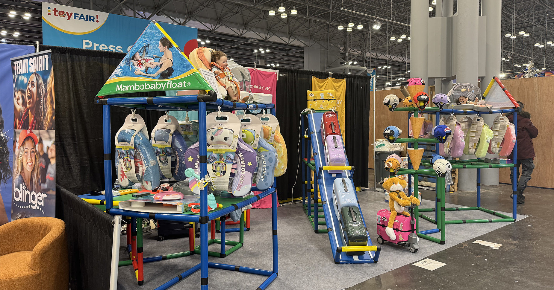 Mambobaby Float Unveils Innovative Products At The 2025 New York Toy F